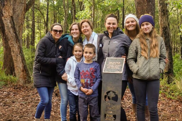 The Process Of Memorial Trees In Australia - Wellington Dam